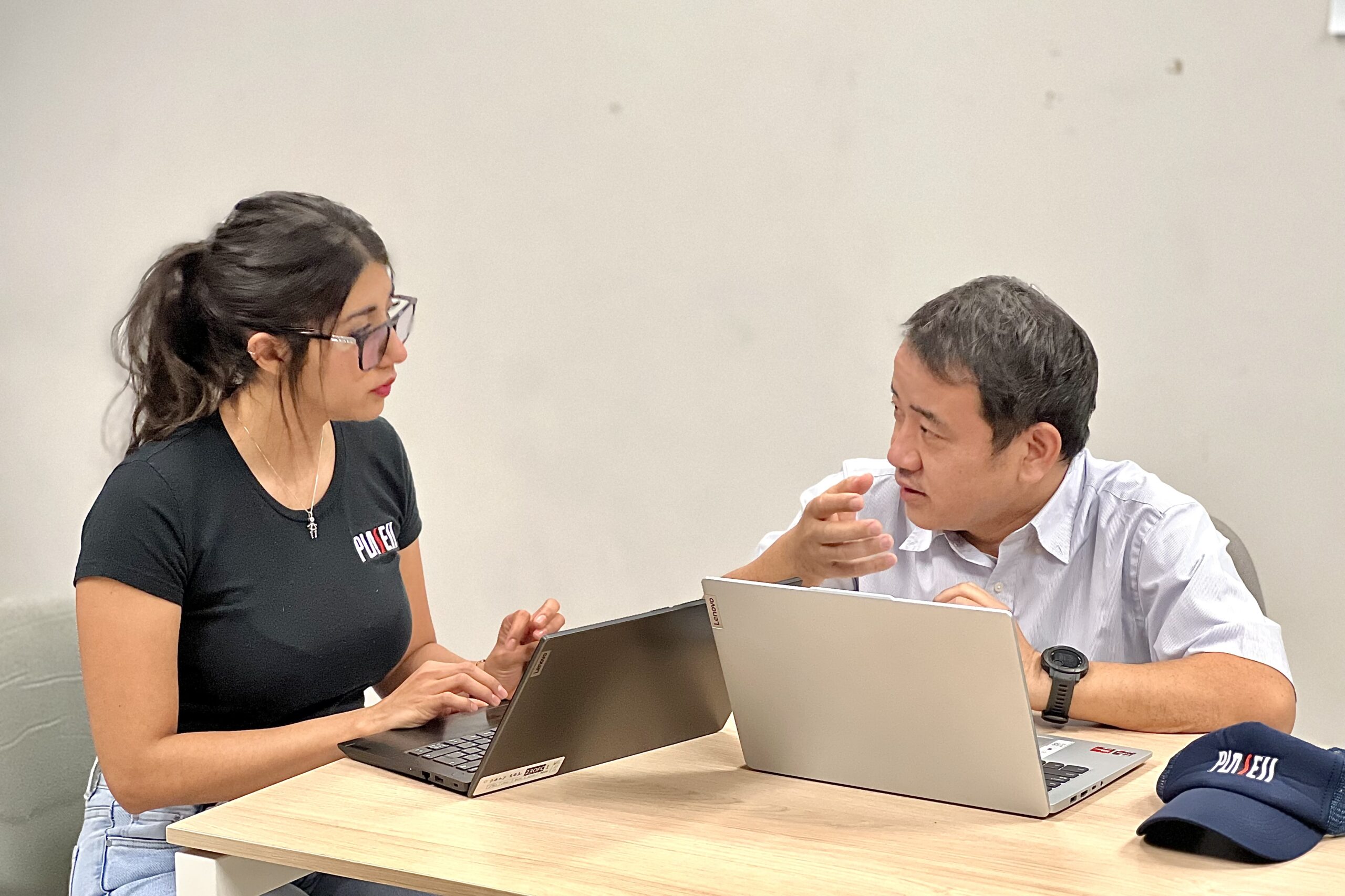 海外の工場で活躍する山村さんに聞くプラセスの魅力と将来性 【公式】株式会社プラセス - 「kai」口コミ・評判へ回答するポータルメディア